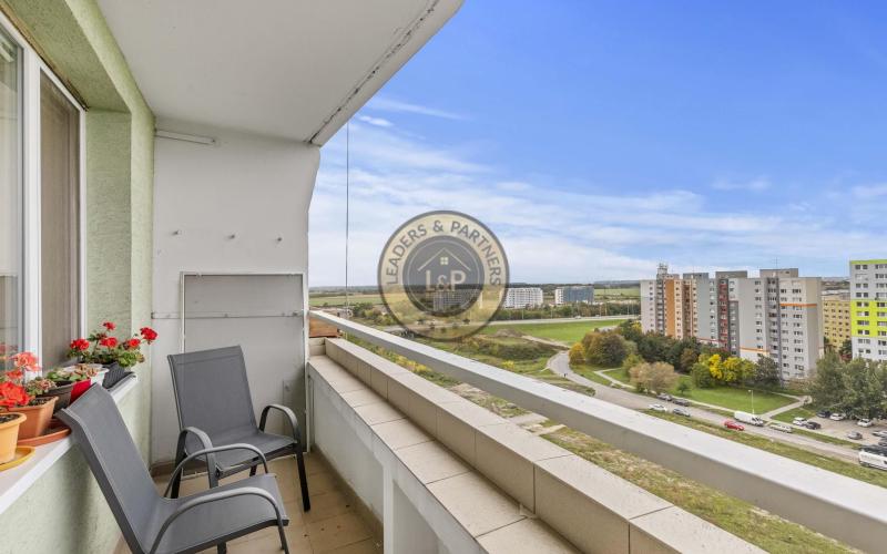 PREDAJ NÁDHERNÁ DVOJ-GARSONKÁ-JASOVSKÁ PETRŽALKA | L&P reality