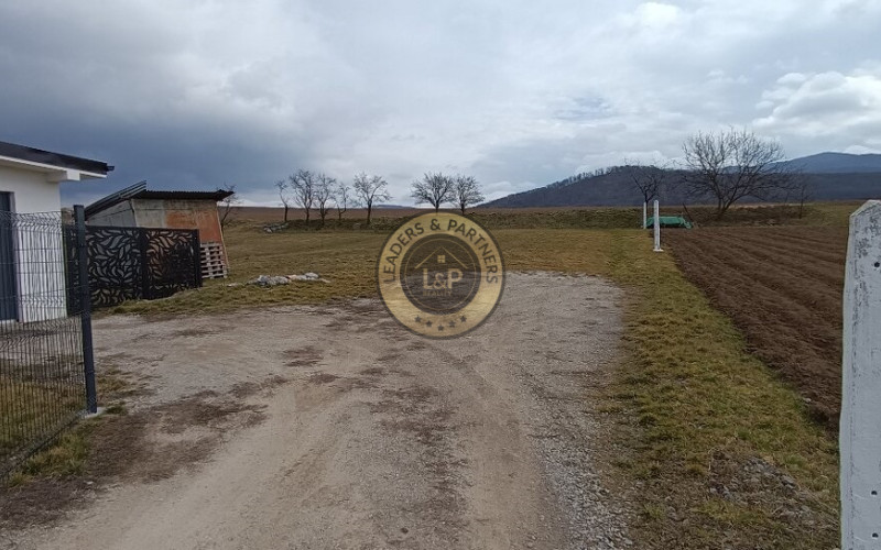 Pozemok na výstavbu domu, Svinica, elektrina, obecný vodovod | L&P reality