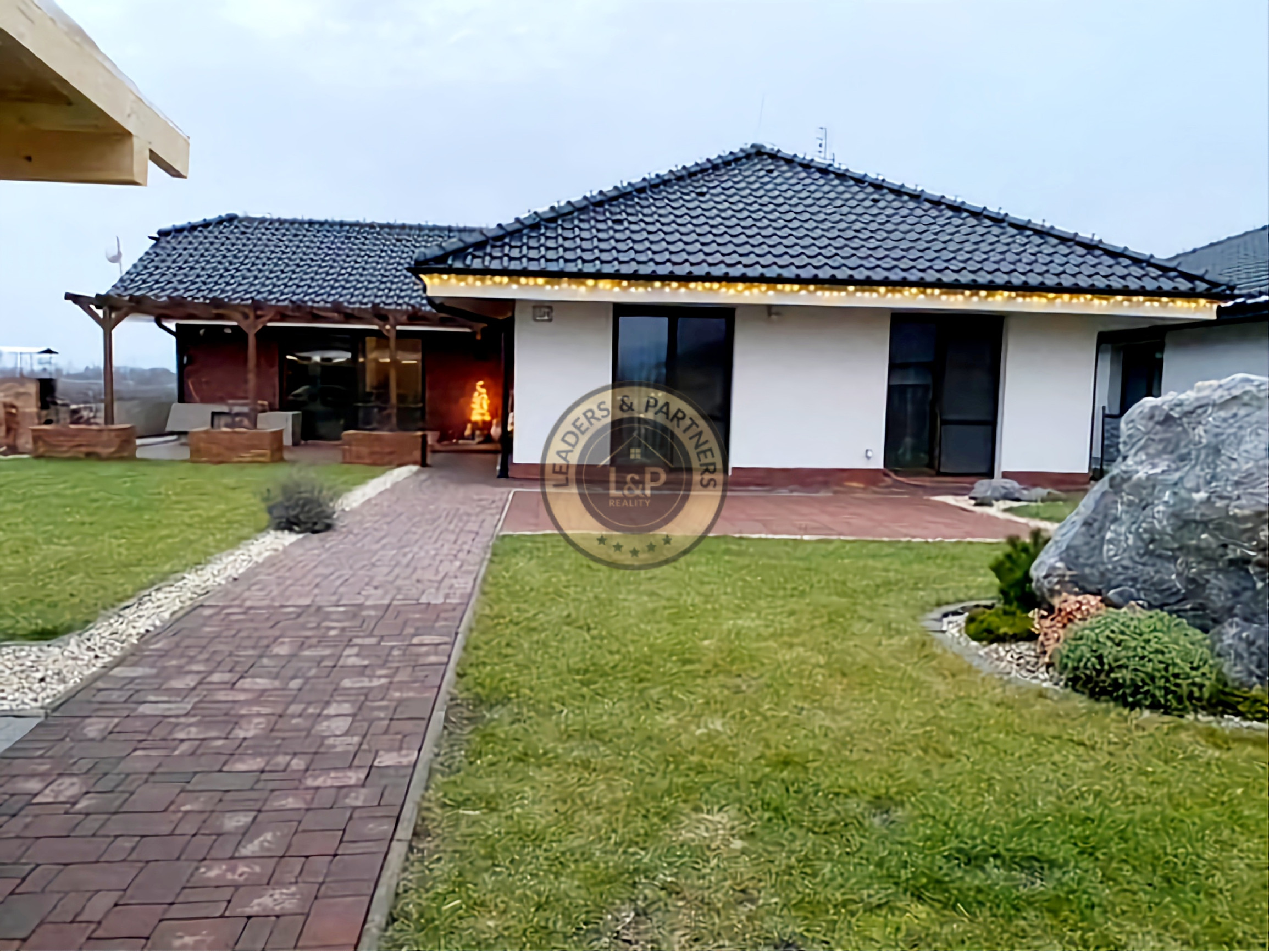 Znížená cena!!!! Ponúkame Vám na predaj čarovný, rozprávkový bungalov v ...